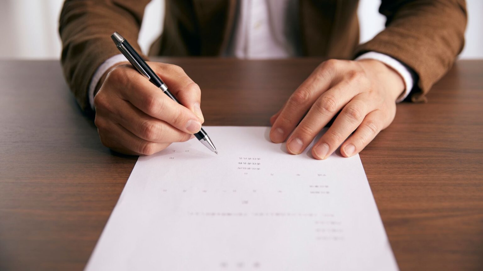 Signature de l'acte de vente : contenu et déroulement